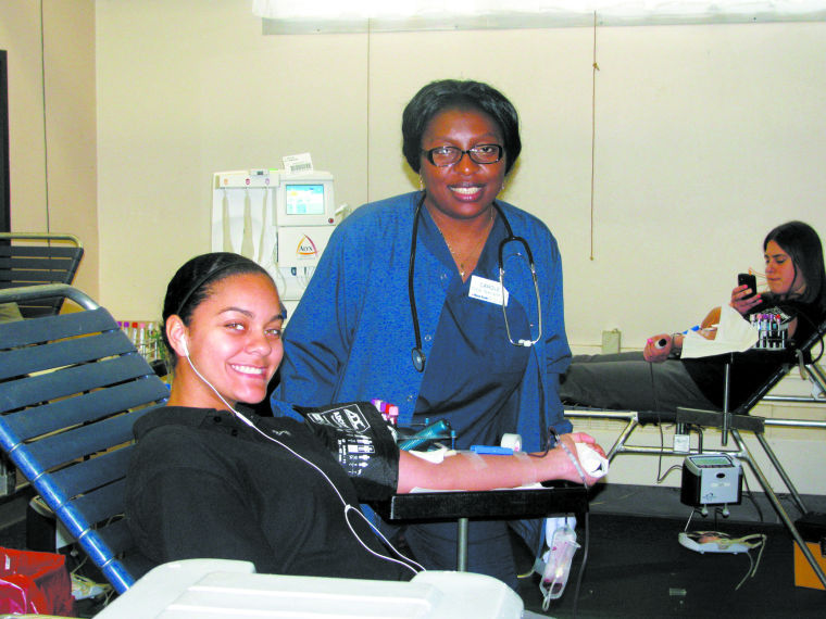 Brooklyn Education: Students donate blood - The Brooklyn Home Reporter