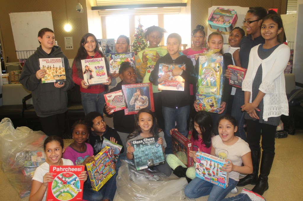PS 188 students surprise Lutheran pediatric patients - The Brooklyn ...
