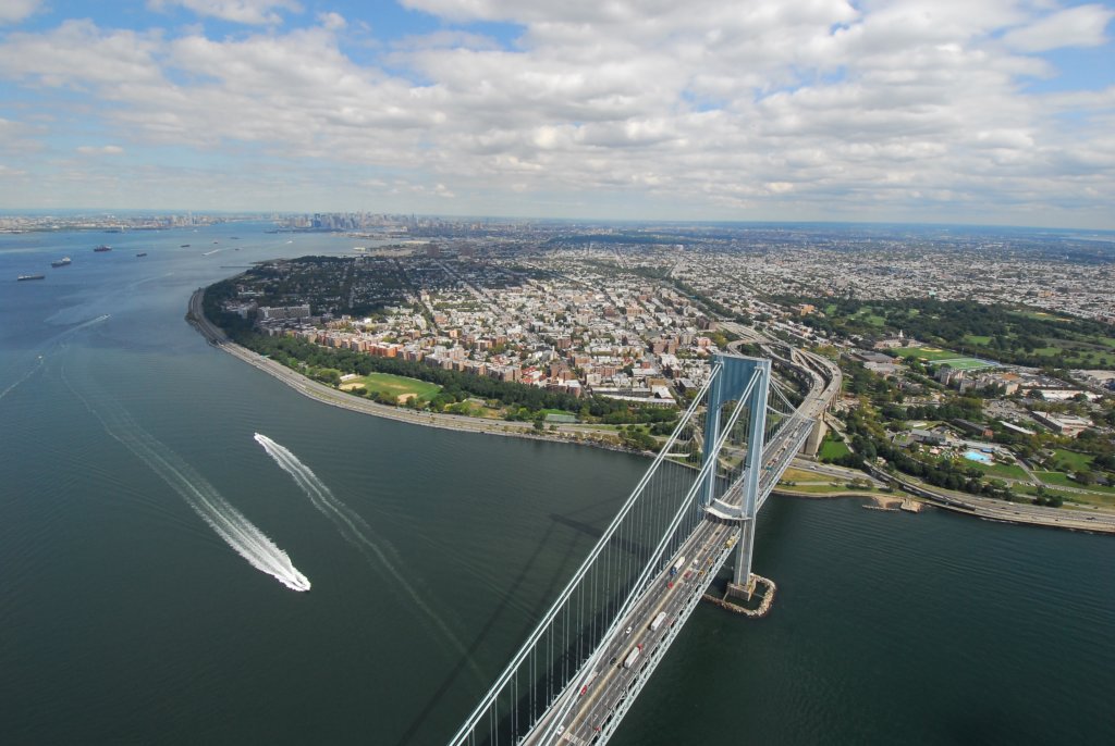 First fencing to deter jumpers installed on Verrazzano-Narrows Bridge ...