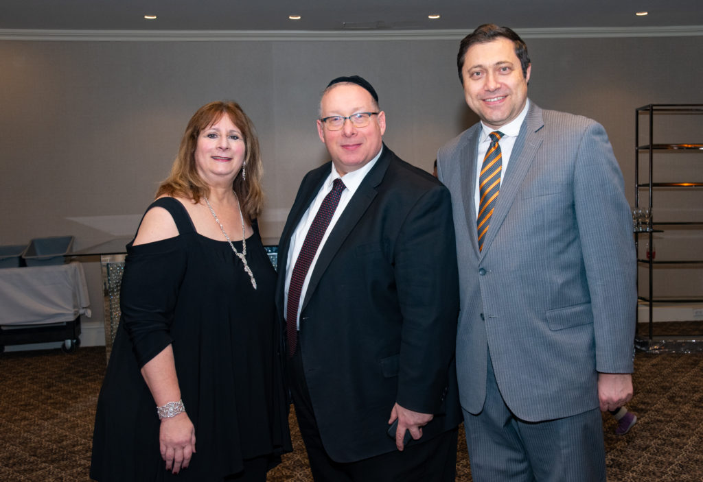 Lori Knipel and Lefkowitz family host holiday party for southern ...