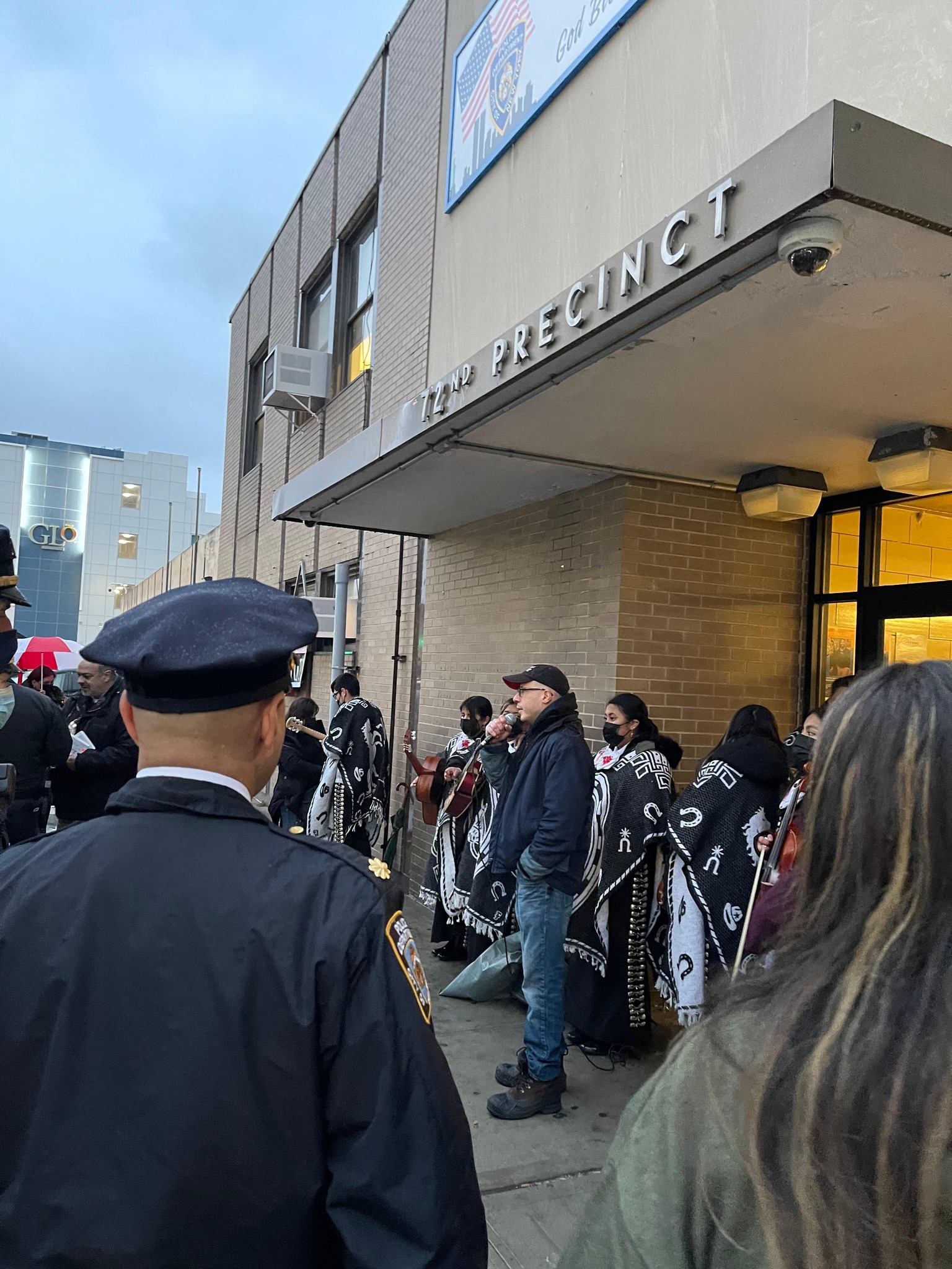 72nd Precinct hosts peace vigil for slain cops - The Brooklyn Home Reporter