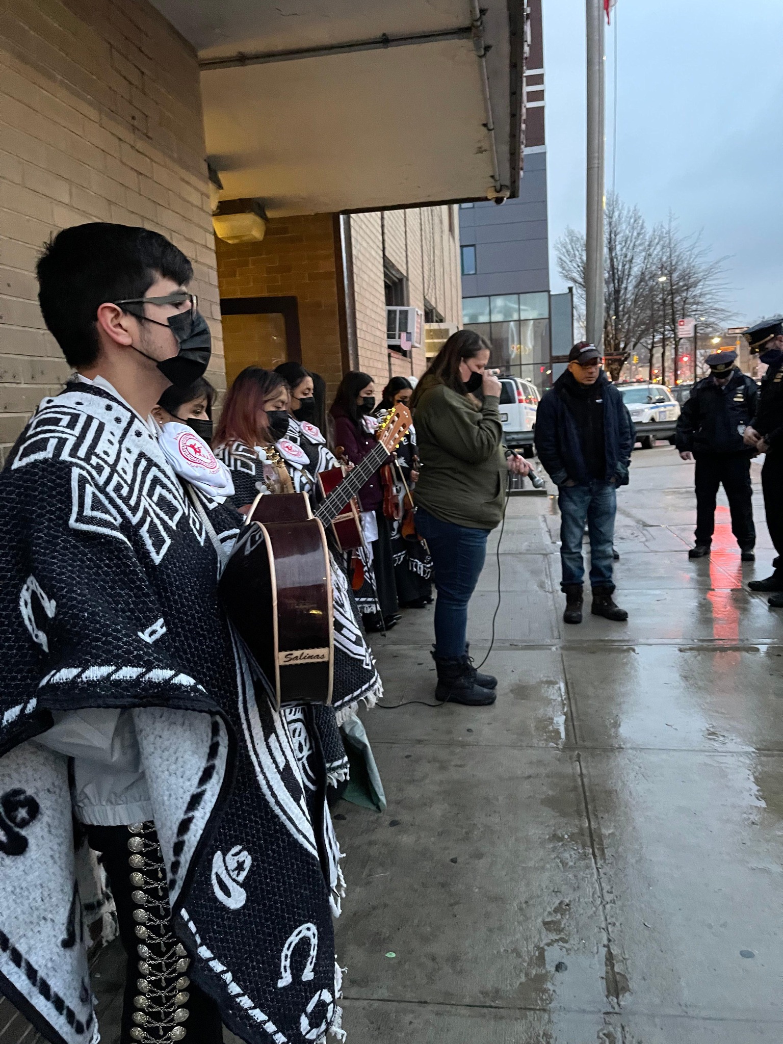 72nd Precinct hosts peace vigil for slain cops - The Brooklyn Home Reporter
