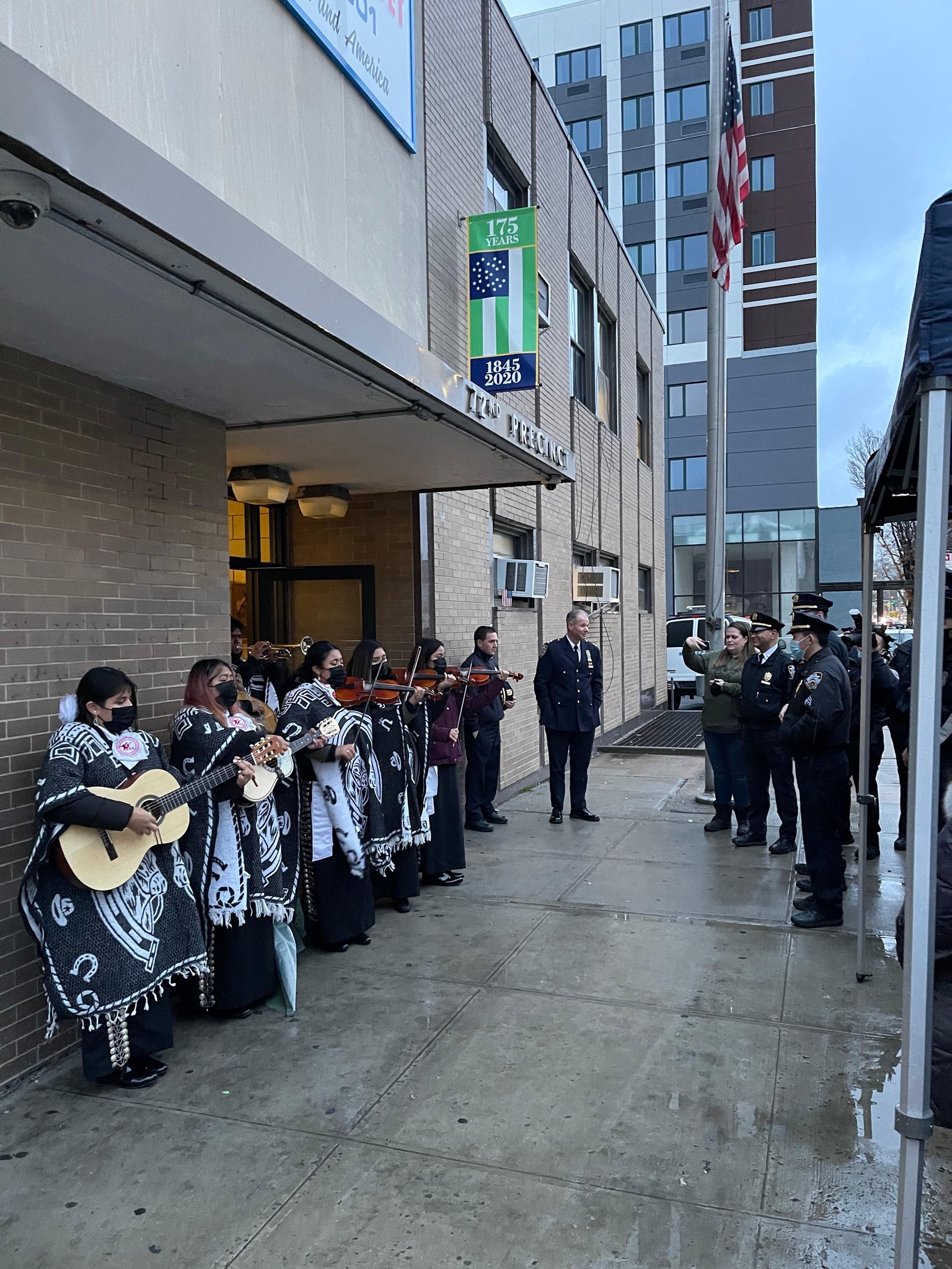72nd Precinct hosts peace vigil for slain cops - The Brooklyn Home Reporter