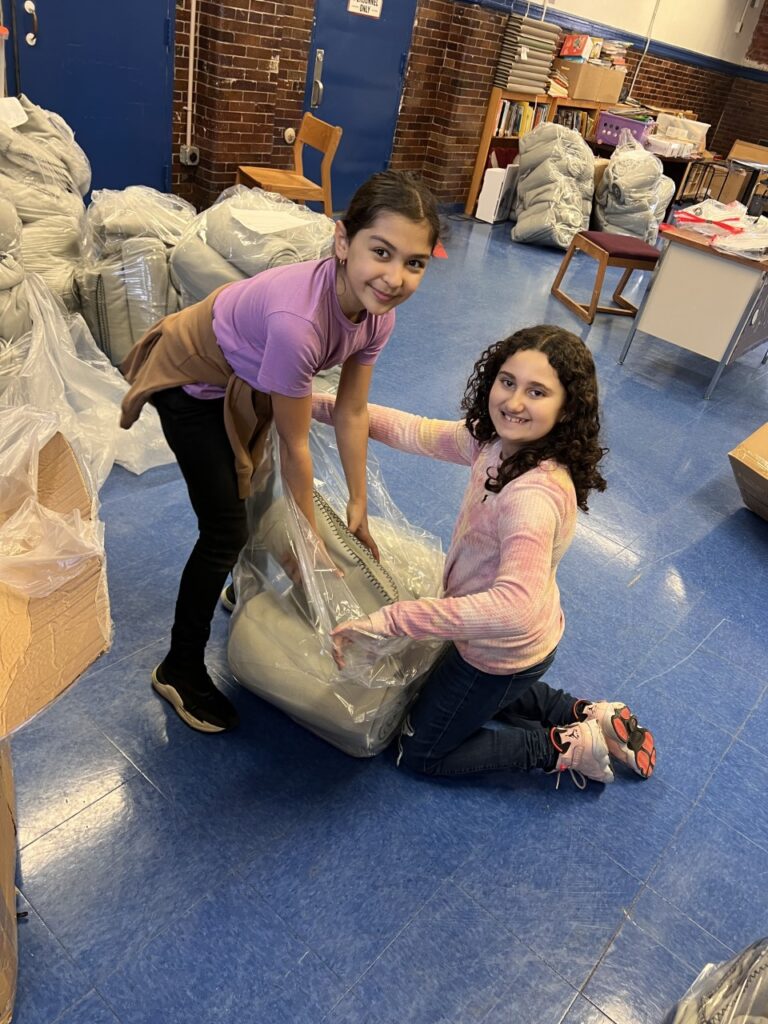 P.S. 127 kids offer messages of hope - The Brooklyn Home Reporter