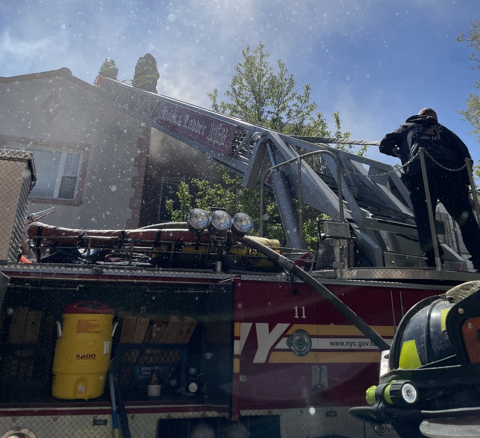 Seven firefighters hurt in 71st Street blaze - The Brooklyn Home Reporter
