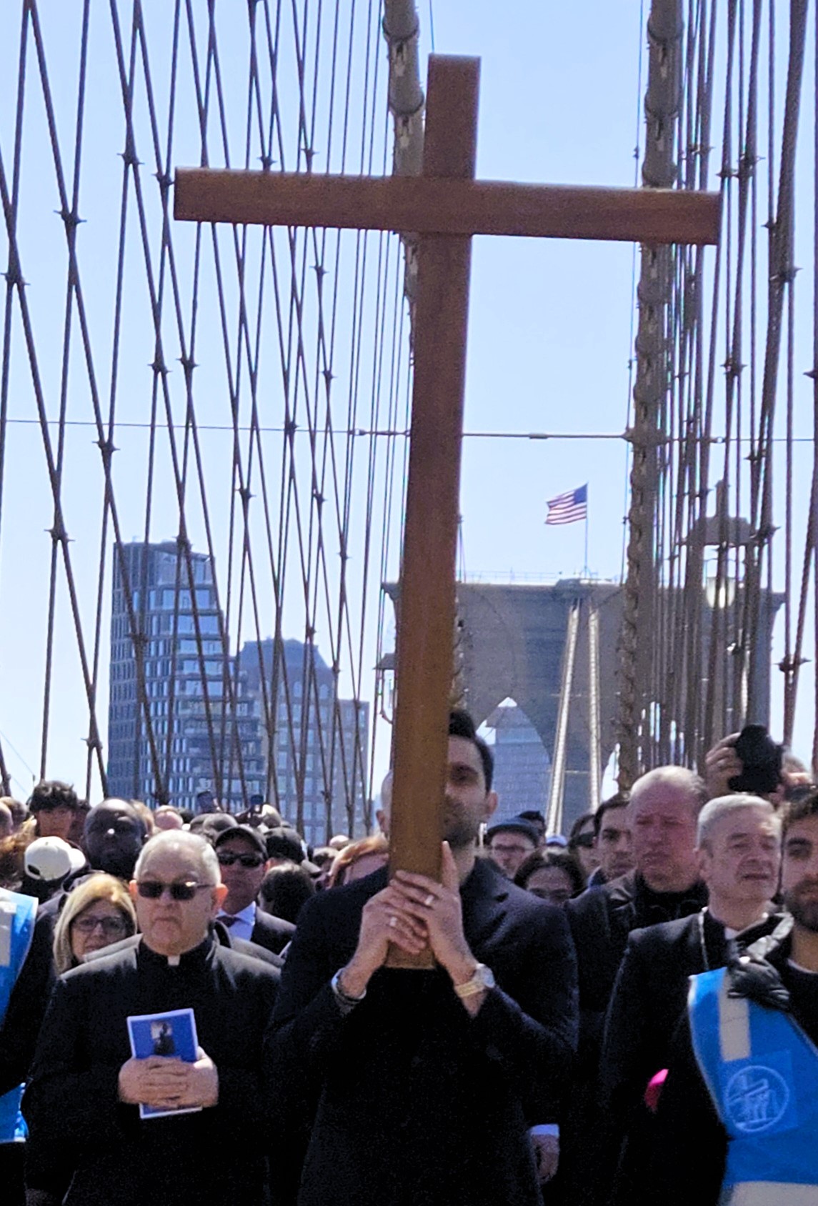 Way of the Cross procession over Brooklyn Bridge - The Brooklyn Home ...