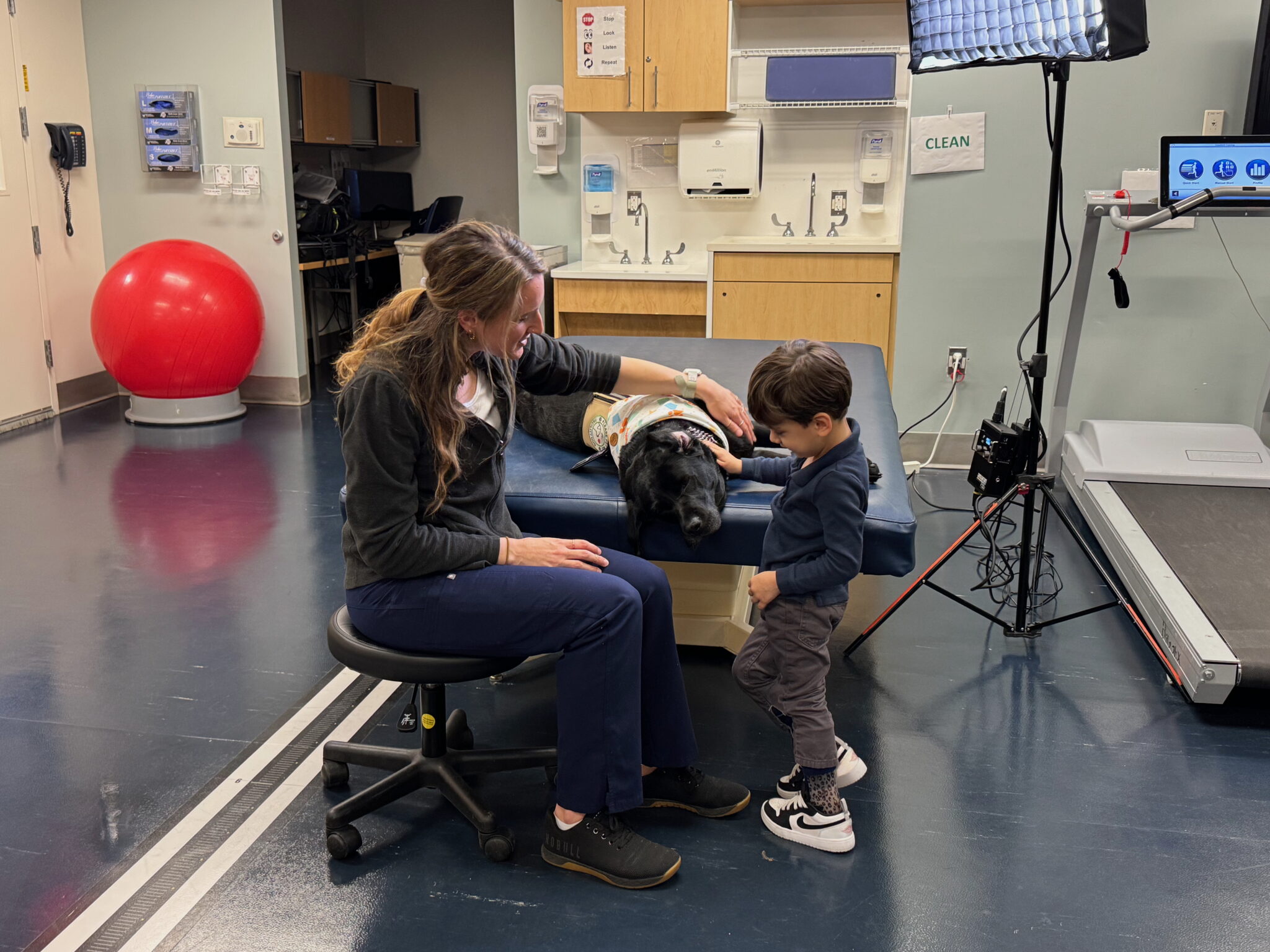 Facility dog helps boy heal from Cerebral Palsy - The Brooklyn Home ...