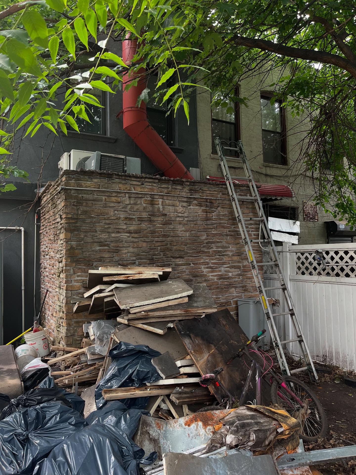 Roof collapses in Marine Park building, kills one construction worker ...