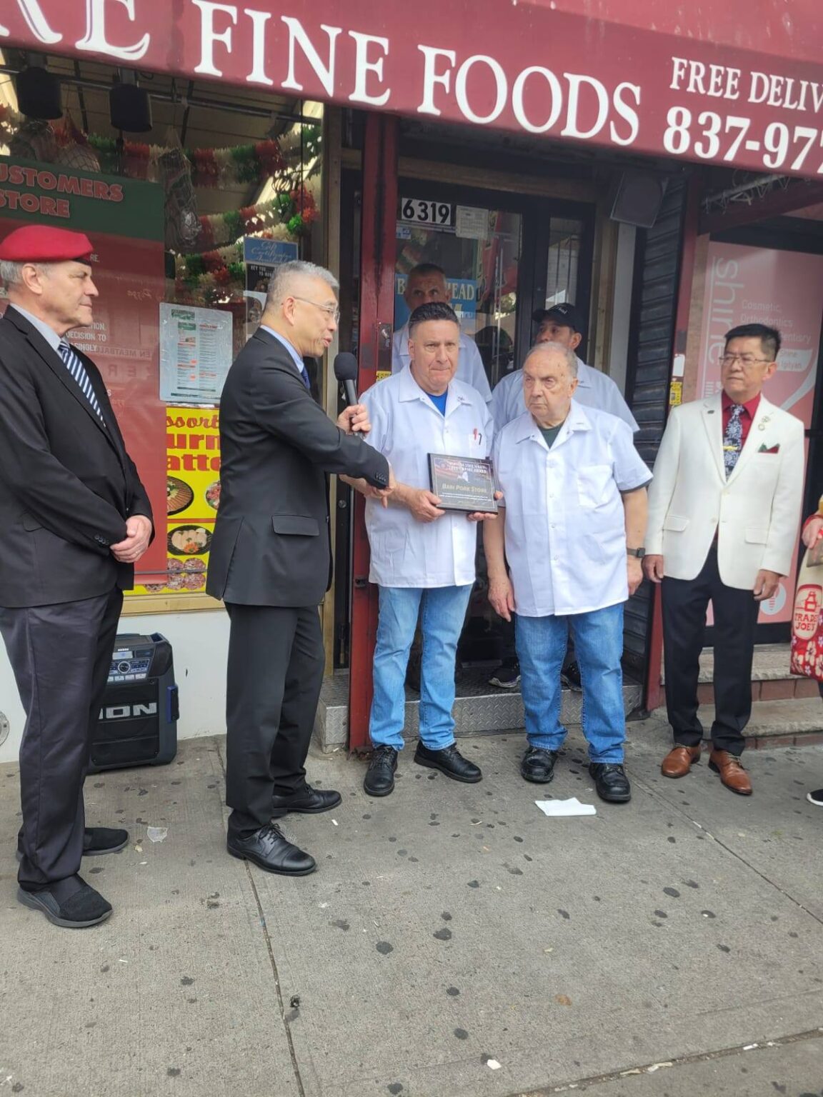 Bari Pork Store officially closes, State Sen. Chan holds thank you ...