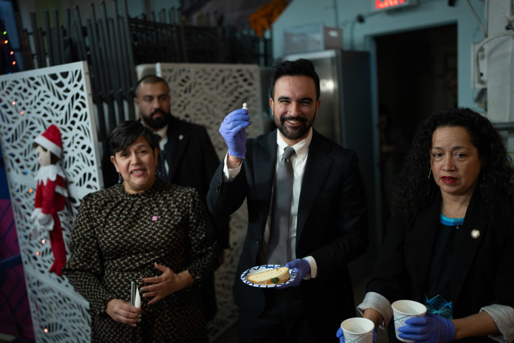 Sunset Park, Mayor Mamdani celebrate Three Kings Day - The Brooklyn ...